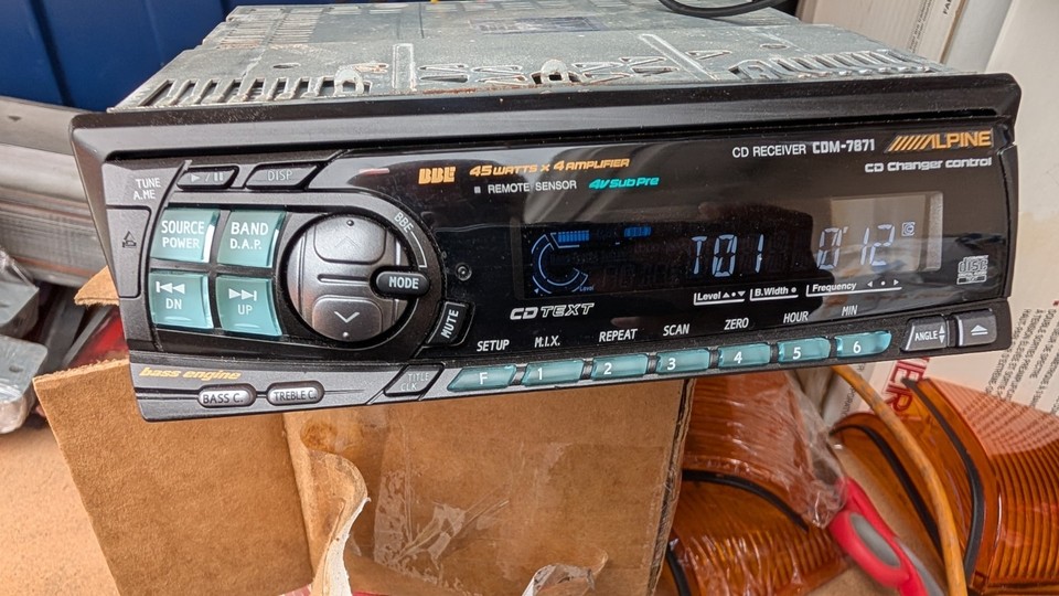 Alpine CDM-7871 Car CD Player In Dash OLD SCHOOL EQ Bluetooth Tilt ...