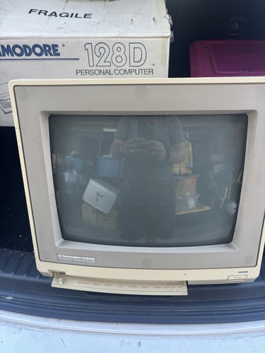 Commodore Amiga Video Monitor Model 1084S-D Vintage Powers On | eBay