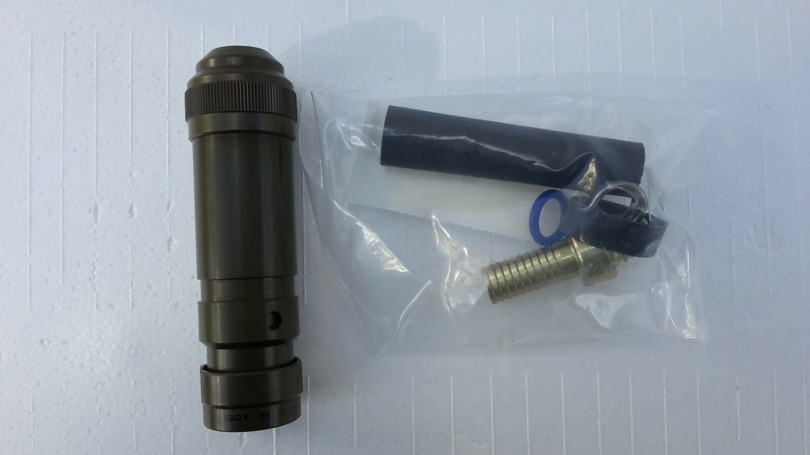 (25 PIECES) Amphenol Fiber Optic FSI Circular MIL Spec Connector M28876 ...