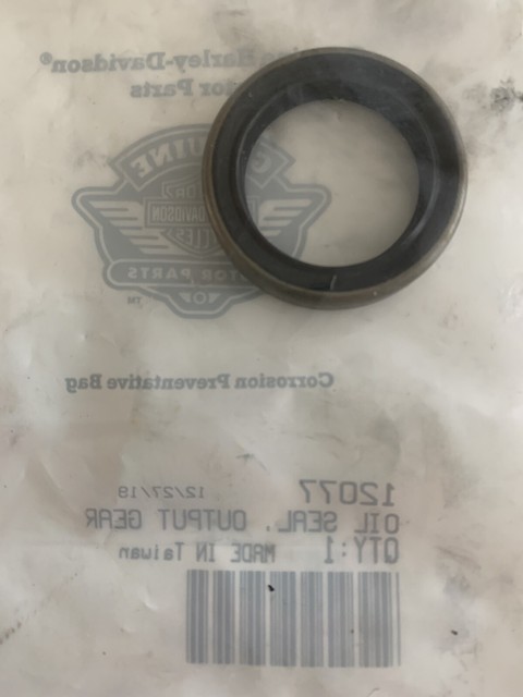 12077 Harley-Davidson Trans Oil Seal Output Gear OEM NOS for sale ...