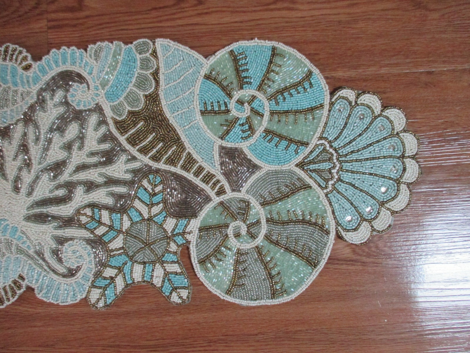 NEW Beaded SHELL:S Table Runner 13" X 36" Coastal Beach Sea Shore ...