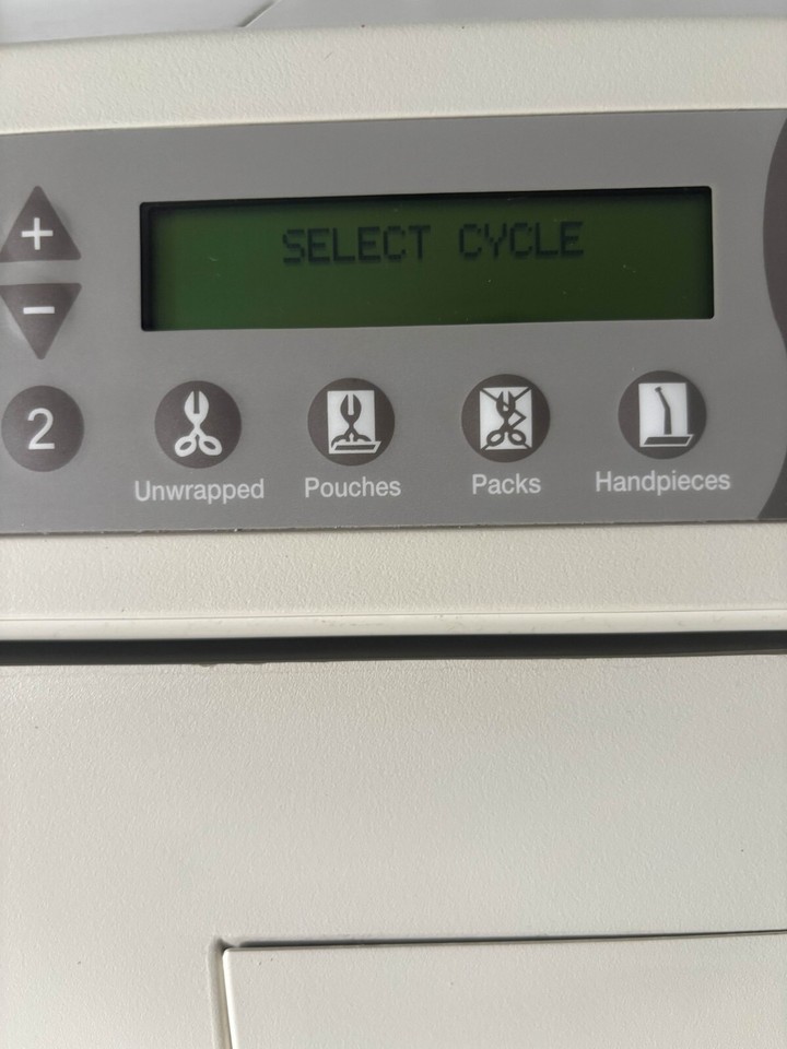 Midmark M11-022 Autoclave Steam Sterilizer w/ Printer, 4 Trays & New ...