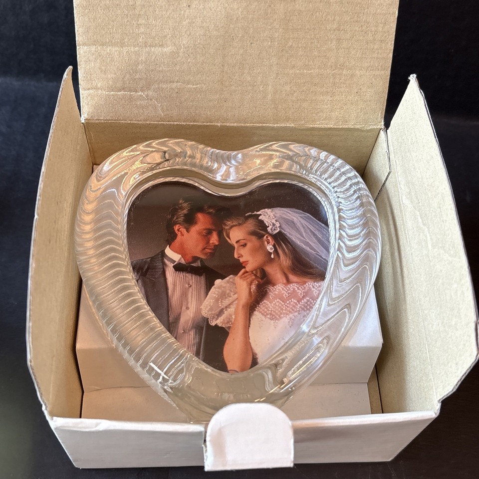 NOS Vintage Mikasa Crystal Heart Picture Frame Wedding Engage Love MI ...