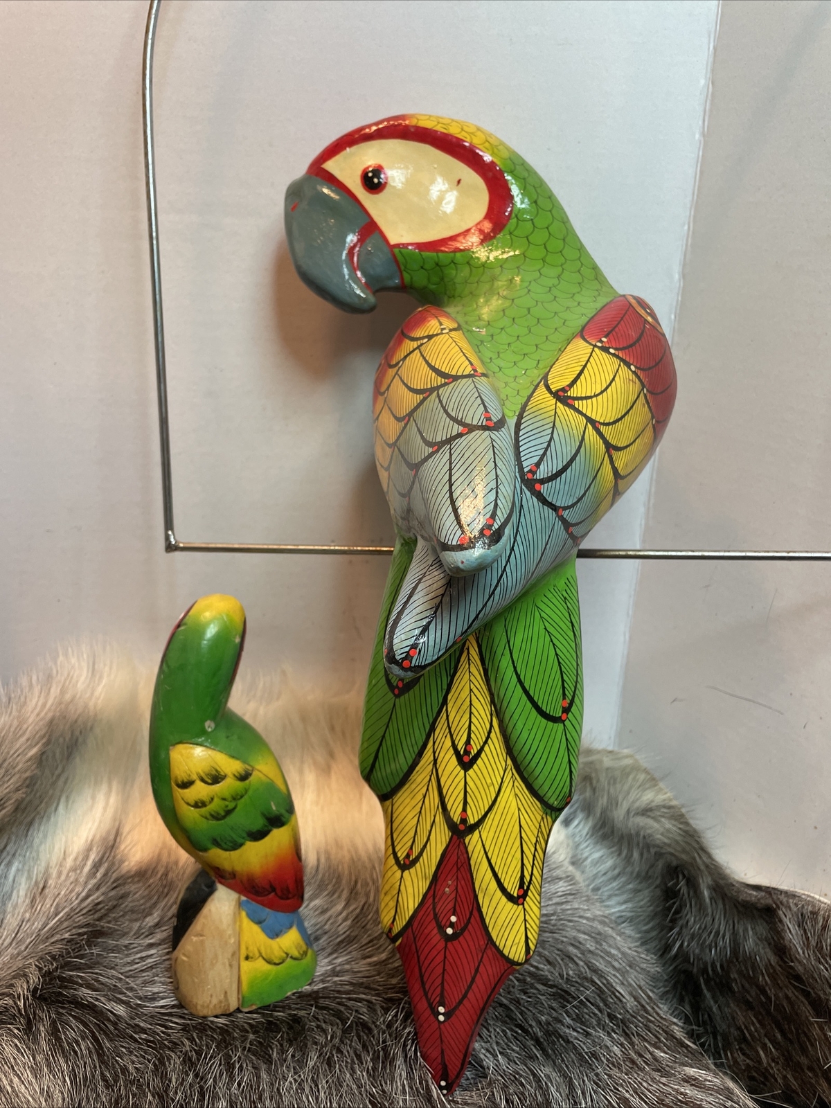 VTG large papier-mâché macaw parrot on a steel perch W/small balsa wood ...