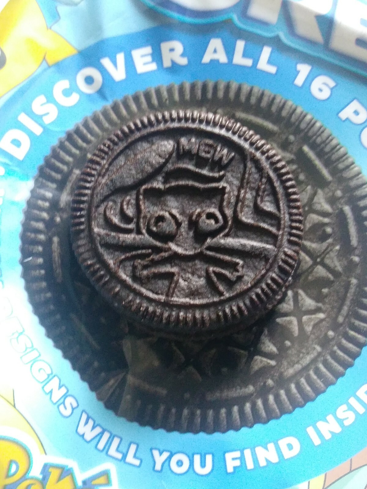 New rare mew oreo from pokemon 25 anniversary oreo rare in hand Meow ...