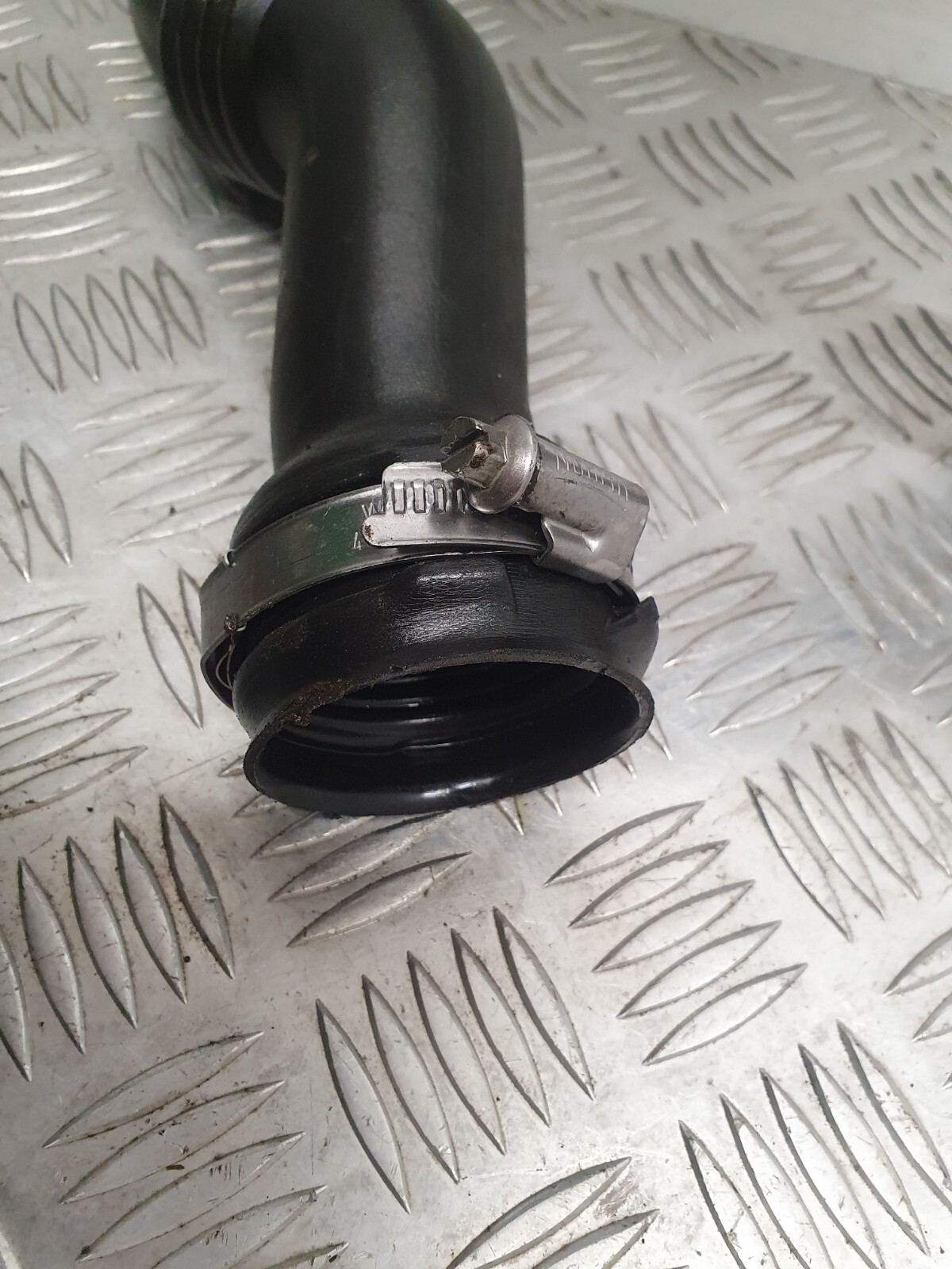 2008 Renault TRAFIC 2.0 dCi Intercooler Hose Pipe 8200470985 for sale ...