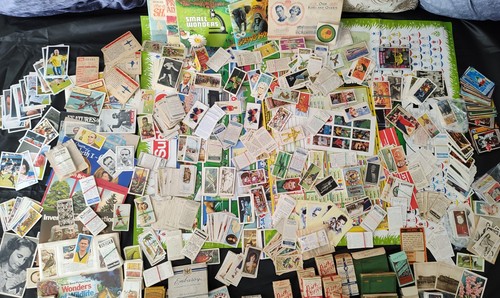 Job Lot Cigarette Cards, Trade Cards, Tea Cards, Packets, Booklets Etc ...