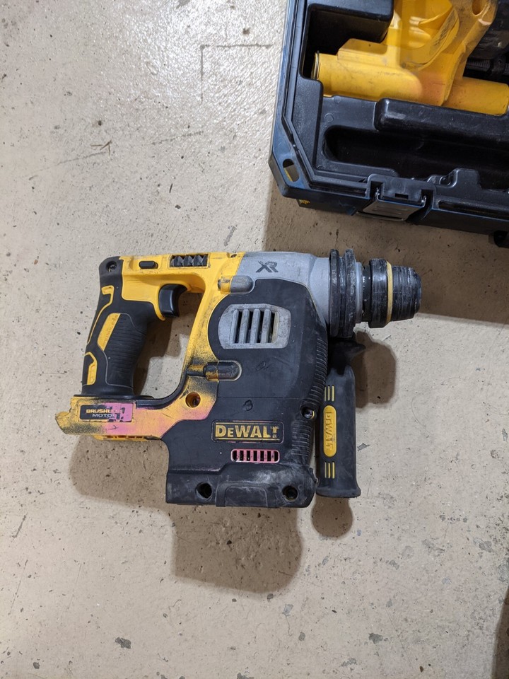 DEWALT DCH273P2 20V Rotary Hammer Kit | eBay
