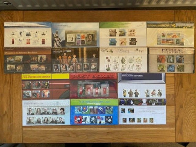 GB 2009 Presentation Packs. Year Set of 14 Packs. Face Value £146.48 ...