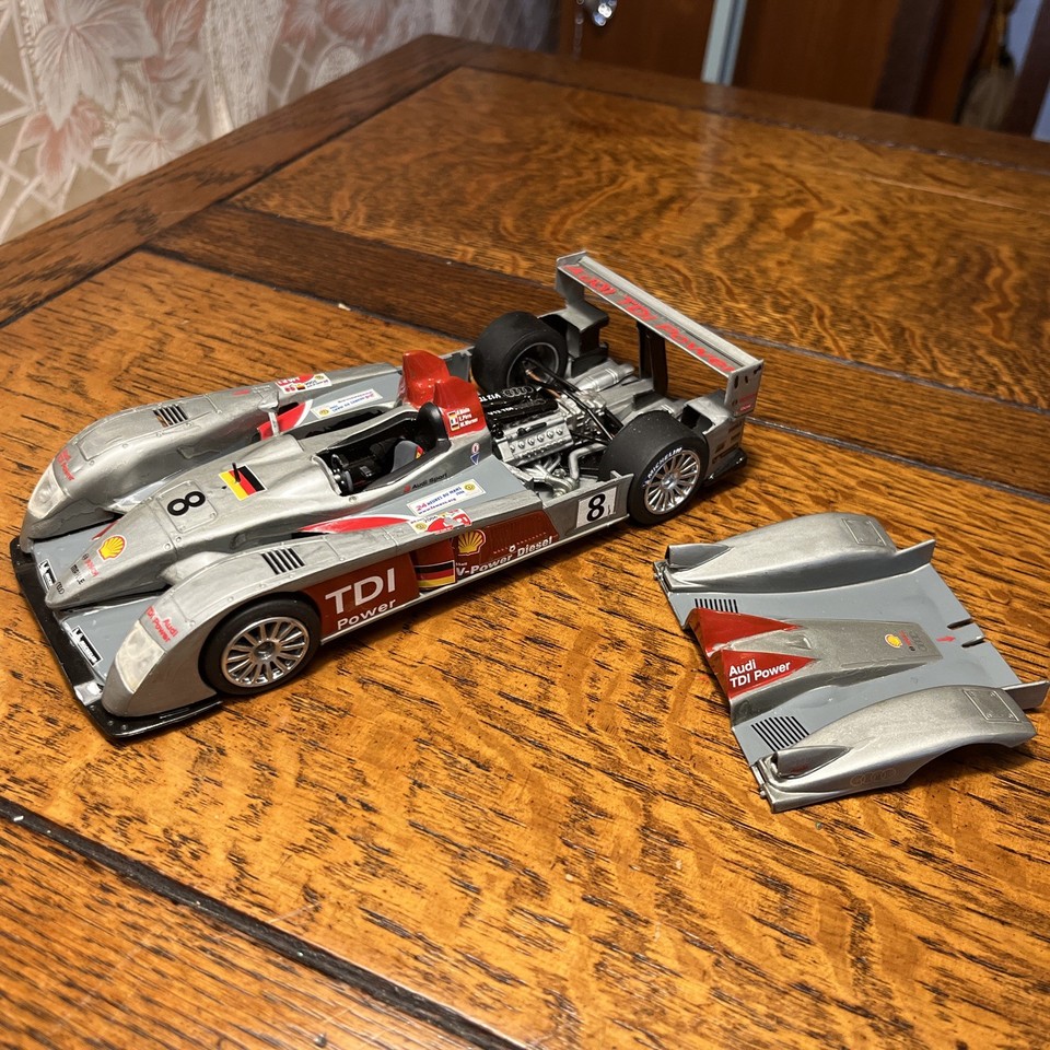 Revell 1:24 Audi R10 TDI Plastic Model Kit Old Built | eBay UK