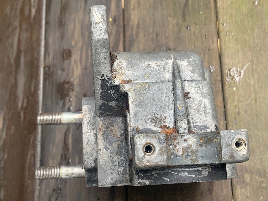 RARE McCulloch SP125 105 125 Chainsaw Oil Oiler Tank Housing Bar Stud ...