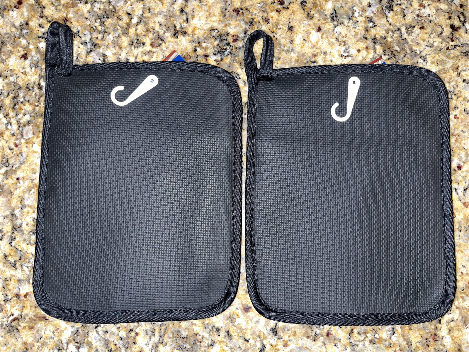 Home Collection Set of 2 Black Neoprene Pot Holders for sale online | eBay