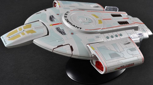 XL Star Trek USS Defiant NX-74205 Eaglemoss Ship-MIB- Early Blue Box w ...