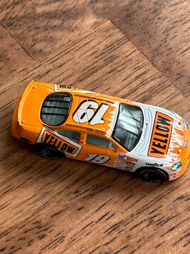 NASCAR DIECAST 1:64 #19 MIKE SKINNER, YELLOW FREIGHT, TOY RACE CAR ...