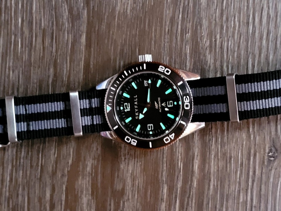 NH35 James Bond Automatic SKYFALL Black Divers Watch Seiko TMI Japanese ...