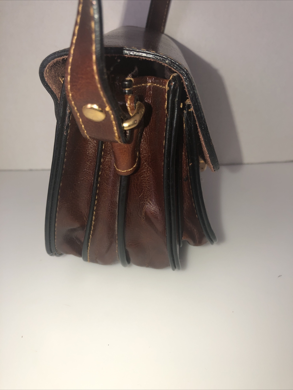 SASHA Moda Italiana Vintage Faux Leather Crossbody Sh… - Gem