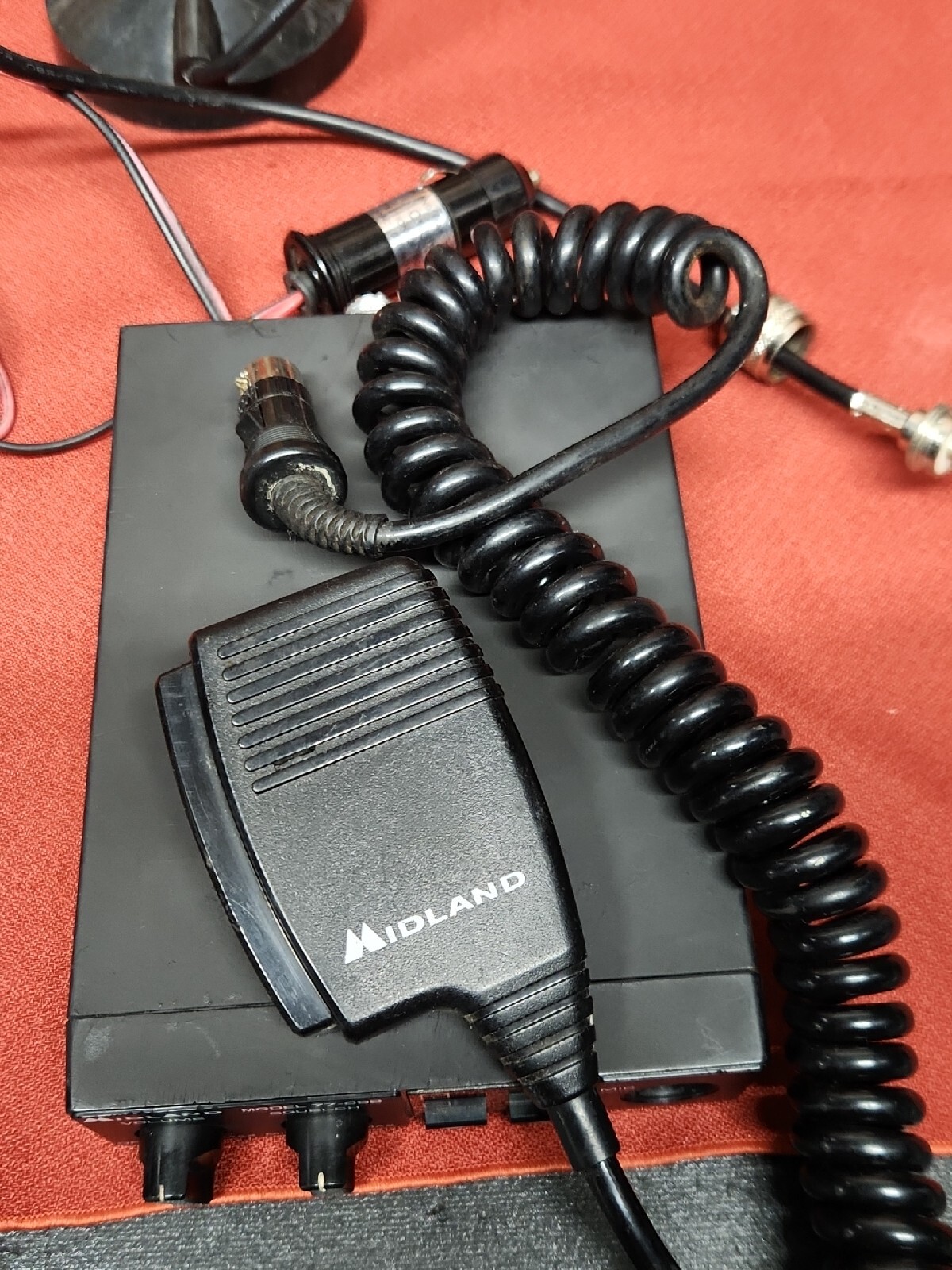 AS IS PLEASE READ Midland Model 77-099 CB Radio Tranceiver VTG Vintage ...