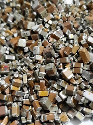 139 Grams old stock MLCC Capacitors Scrap Metal Recovery Palladium ...