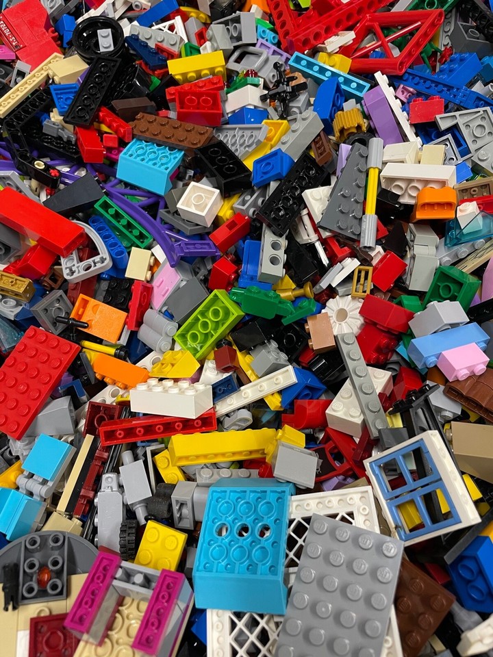 LEGO 200-10000 Pieces of Randomly Chosen Bricks Plates Parts & Pieces ...