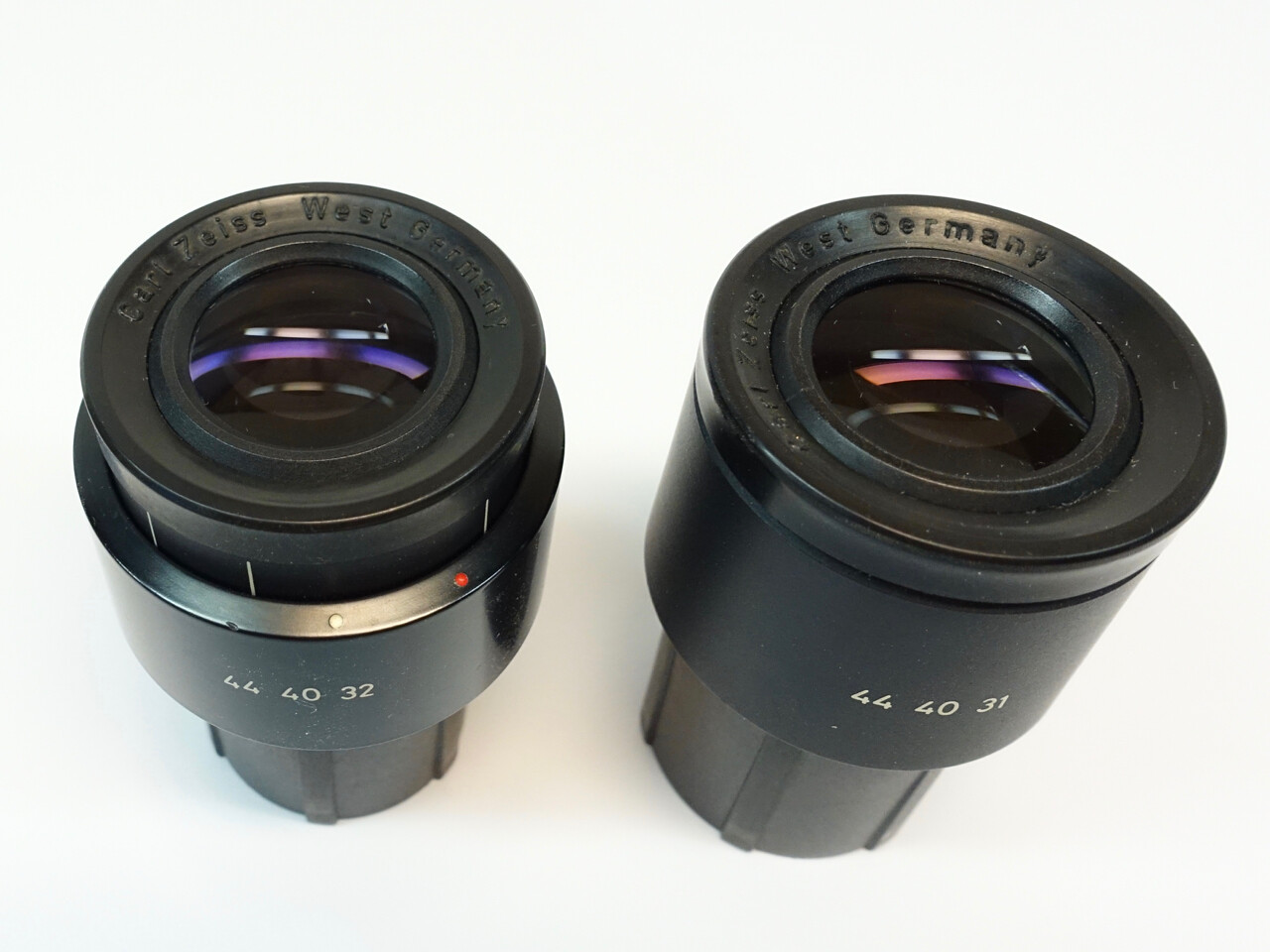 Pair of Zeiss Pl 10X/20 Microscope Eyepieces & Ruler Reticle, PN 444031 ...