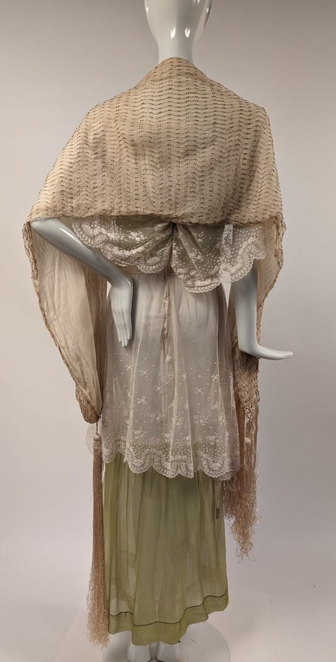 BEAUTIFUL UNUSUAL EDWARDIAN GLASS BEADED STOLE FOR DRESS W HUGE TASSEL ...