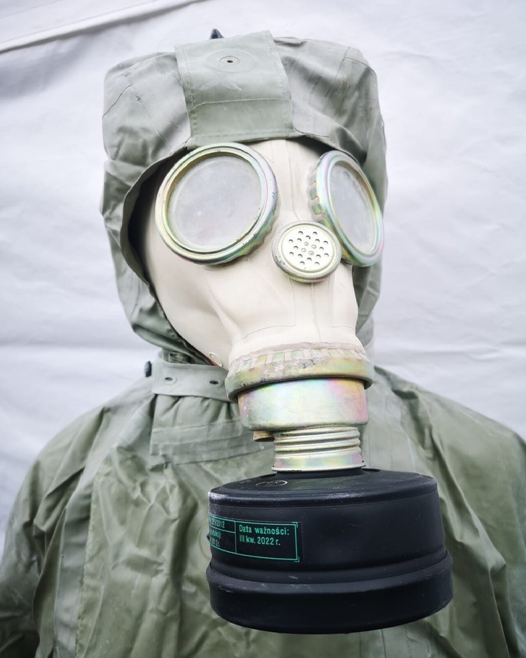 PREPPERS MODERN NBC SUIT + GAS MASK AND SEAL 1x FP5 FILTERS RADIATION ...
