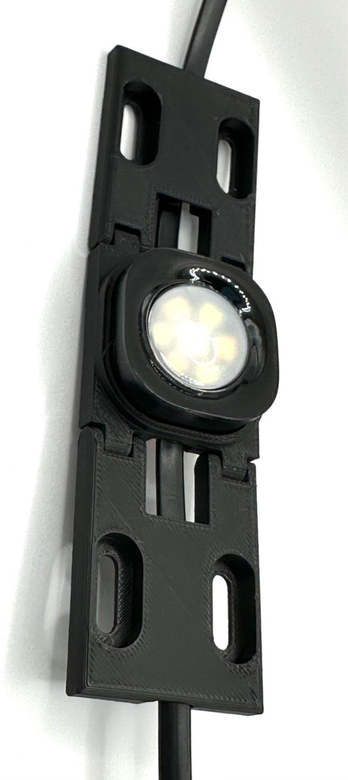 Govee Permanent Outdoor Lights PRO Peak Mount / Gable Mounts / Clips ...