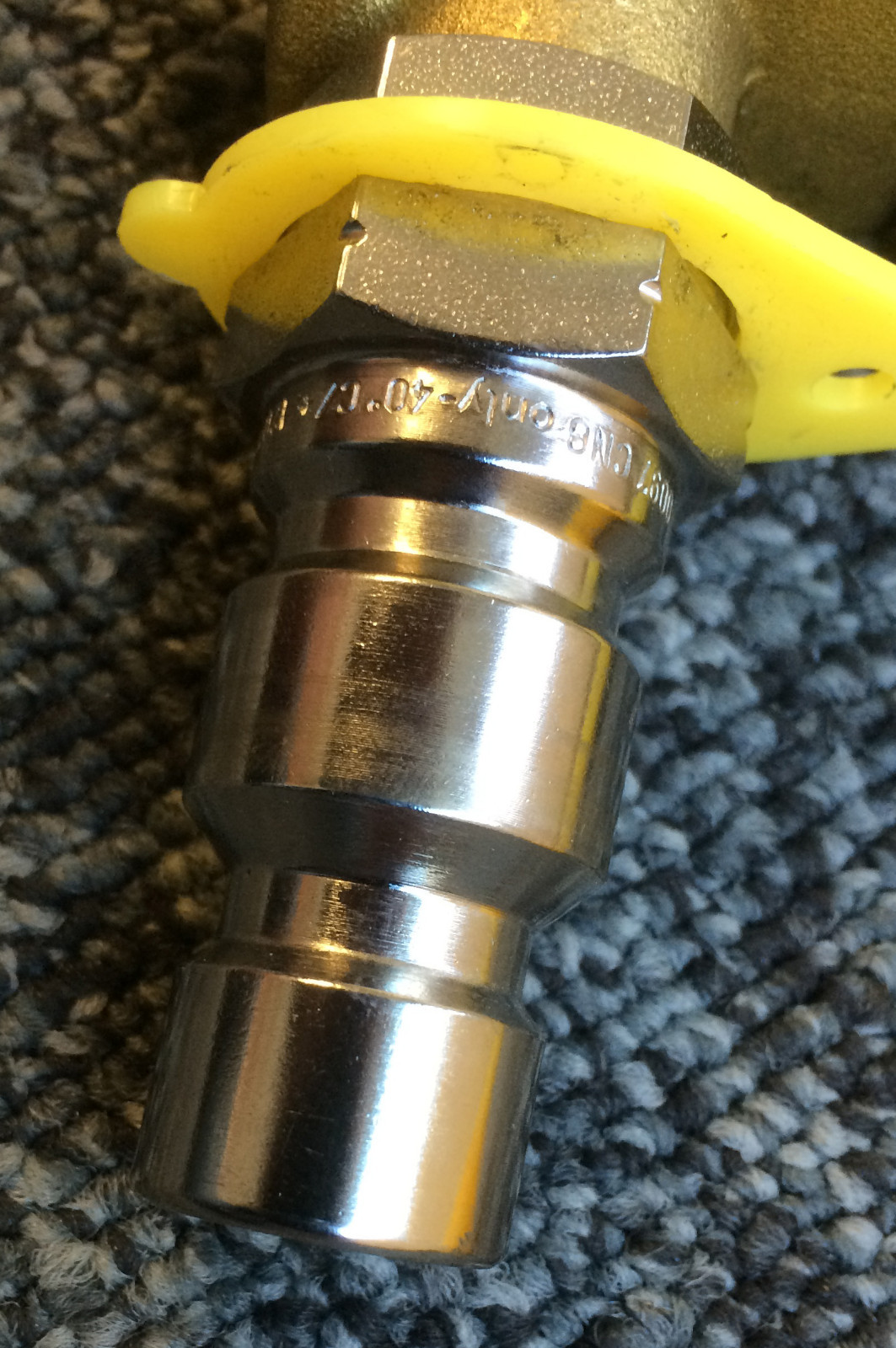 P36 NGV1 CNG Fill Receptacle Stainless Steel/Brass w/Shutoff Valve ...