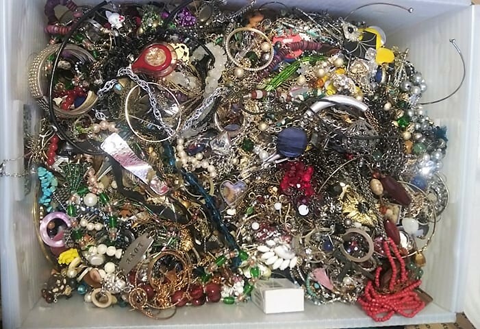 1 Pound Lb Bag Jewelry Vintage Modern Lot Craft Junk Some Wearable ...