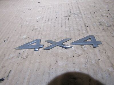 Jeep Grand Cherokee WJ 2.7 rear tailgate badge logo 4x4 lettering ...