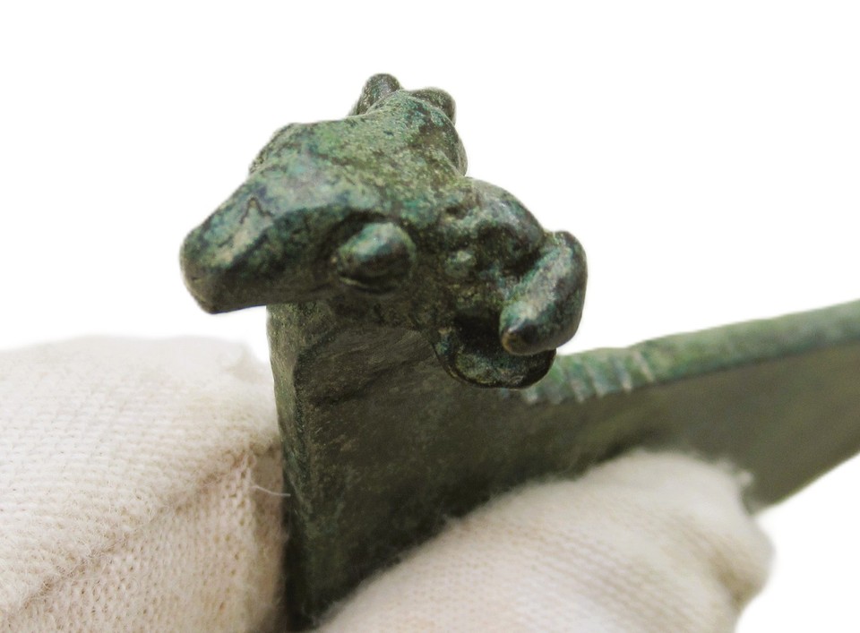 ANCIENT VIKING BRONZE ARTEFACT, RAZOR OR TOOL, WITH FAFNIR HEAD | eBay UK