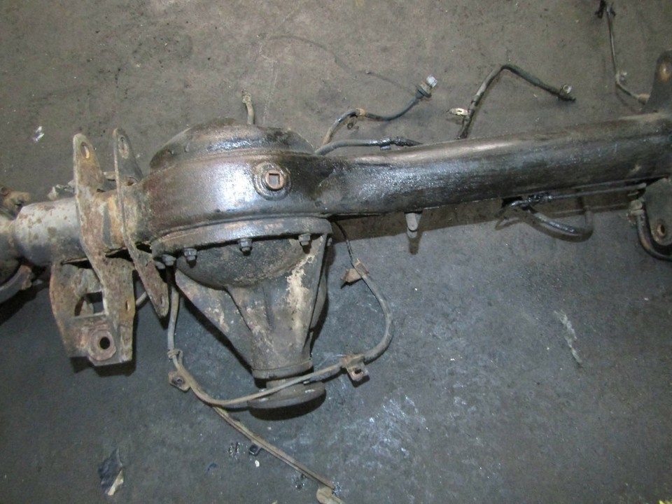 Nissan Patrol 3.0 Y61 97-04 ZD30 front axle diff differential + hubs | eBay