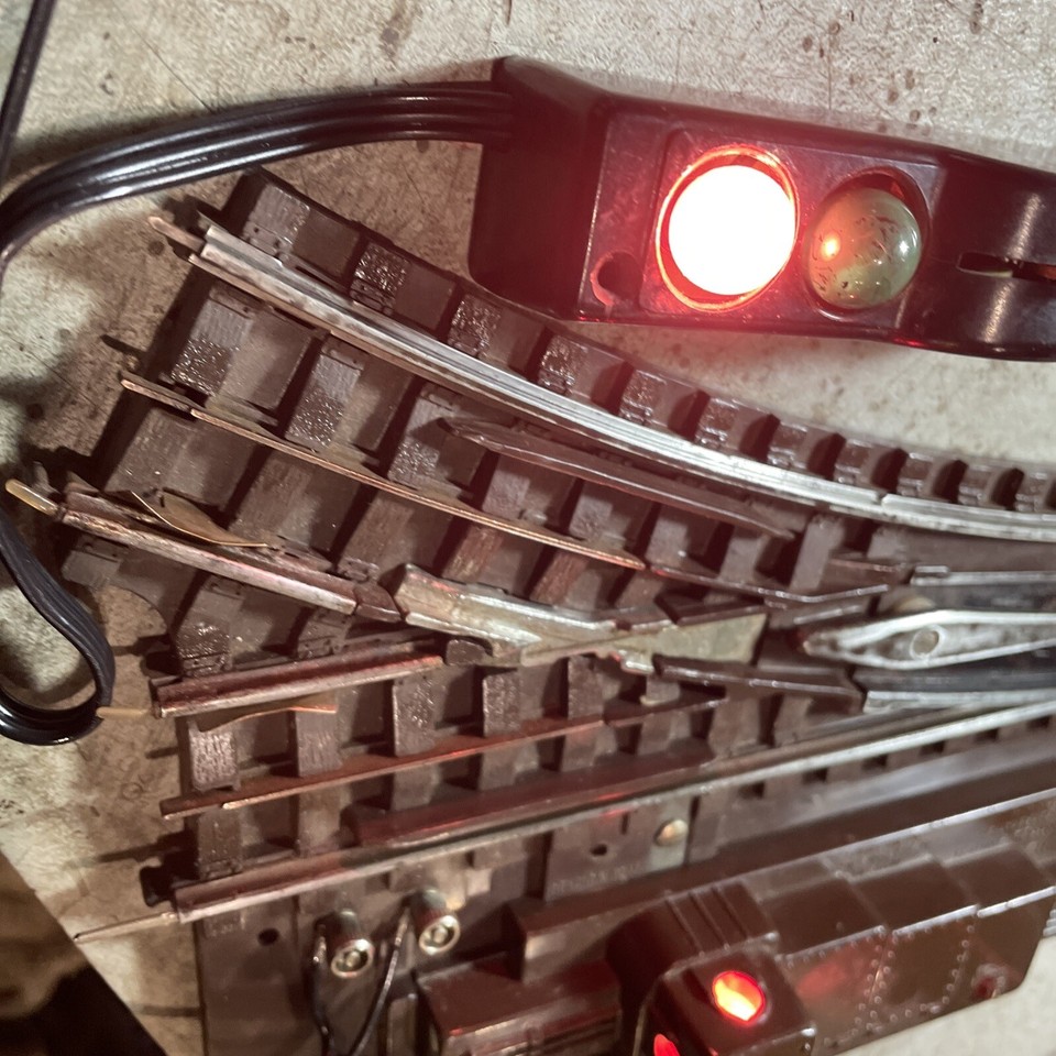 Lionel 112 Super O Right Hand Turnout Switch With Pins #161 | eBay