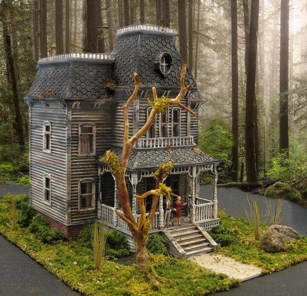 BATES MANSION PSYCHO HOUSE MODEL DIORAMA~HORROR MOVIE~HO SCALE BUILT ...