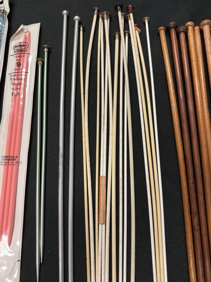 HUGE LOT OF VINTAGE KNITTING NEEDLES ALL SIZES-OVER 50 NEEDLES-Oxmoor ...