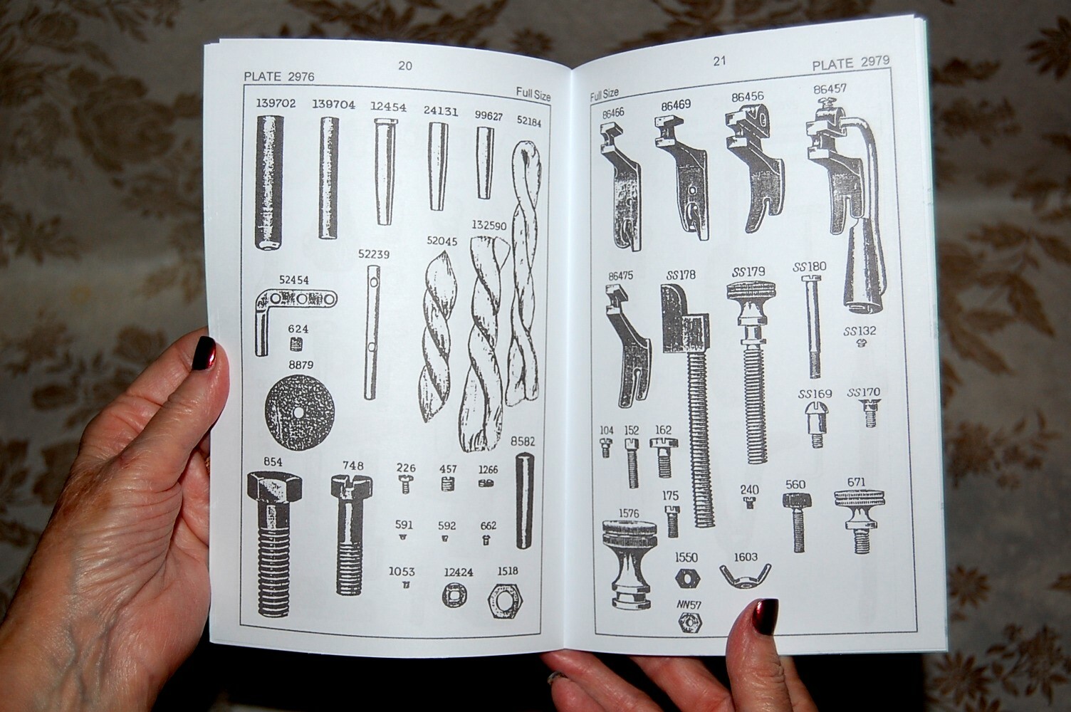 Illustrated Parts Manual to Adjust and Service Singer Class 331k Sewing ...
