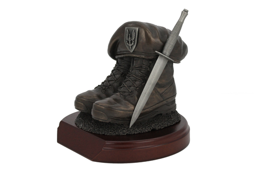 Special Air Service Boots and Beret Statue - Military Sculpture SAS ...