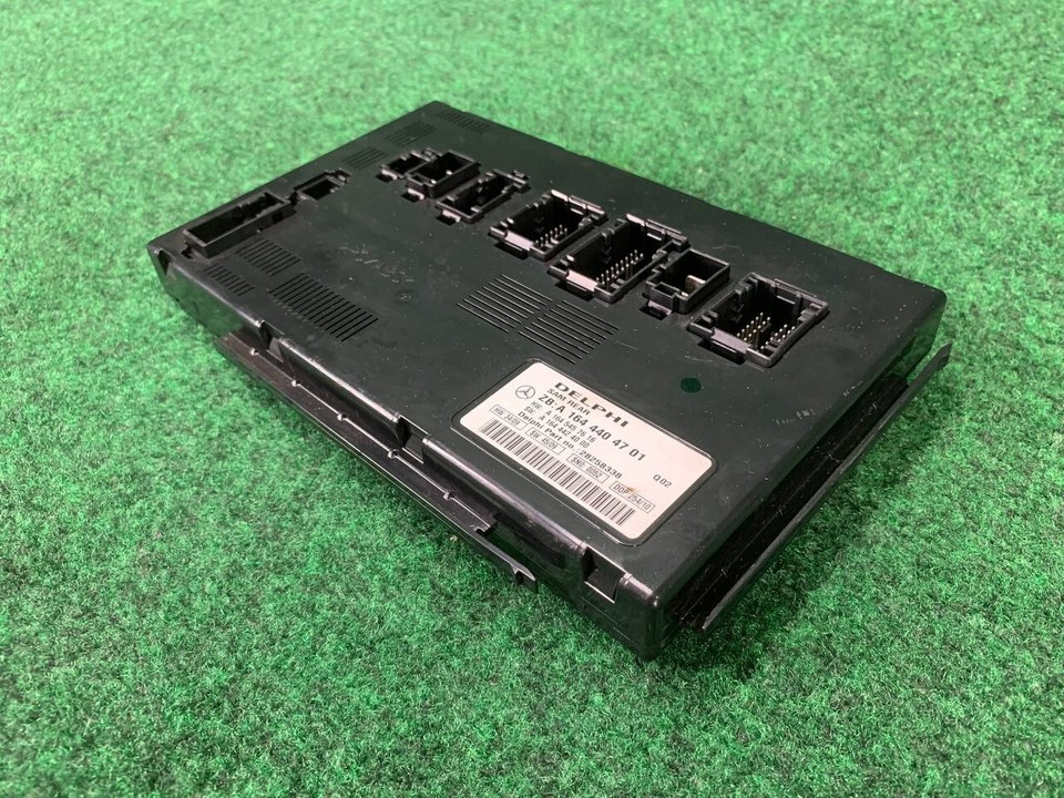 06-13 Mercedes W251 R350 R500 Rear SAM Module Control Unit Signal ...