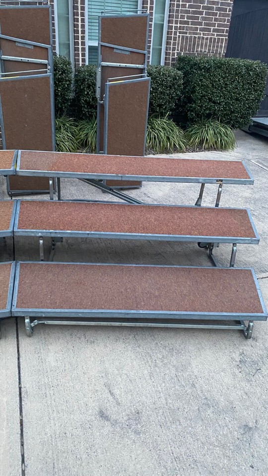TEN (10) Wenger Portable Stage Risers Choral Choir Performance ...