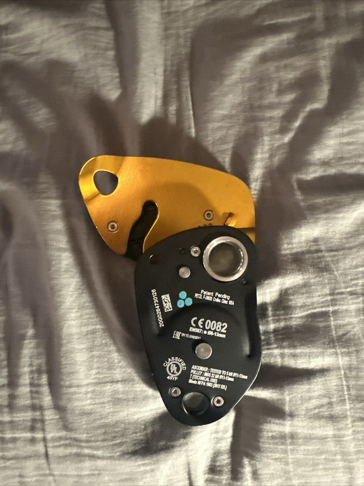 Petzl PRO TRAXION Progress Capture Pulley - Yellow 3342540096059 | eBay