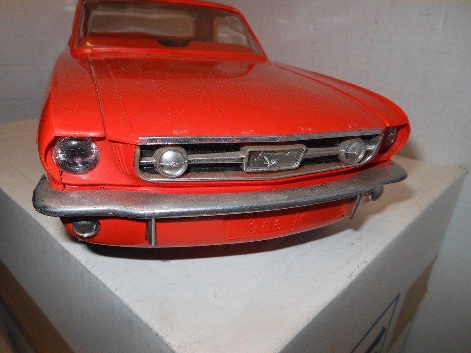 Vintage Wen Mac Promo Mustang 1966 Tether Car Motorized Works 1/12 ...