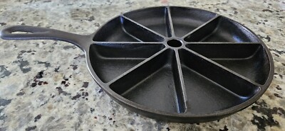 VTG Lodge Corn Bread #8 Triangle Pan Cast Iron. 8 Piece. USA Made. D2 ...