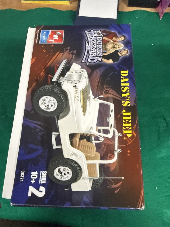 2005 AMT/ERTL 1:25 DUKES OF HAZZARD DAISY'S WHITE JEEP CJ5 SEALED | eBay