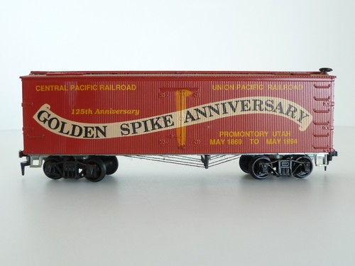 Central & Union Pacific HO Scale Golden Spike Anniversary Red Reefer ...