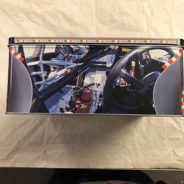 Revell NASCAR 50th Anniversary Mark Martin Model Kit Tin Ford Taurus 1 ...