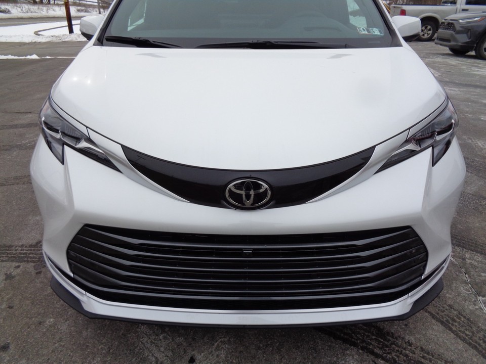 2026 Toyota Sienna Call or Text Scott Long @ 814-242-8404 | eBay