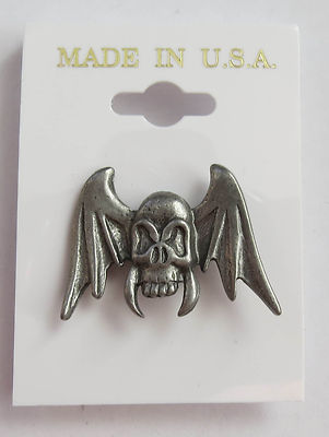 Hi Quality ~ WINGED SKULL with FANGS ~ PIN BADGE SILVER PEWTER Biker ...