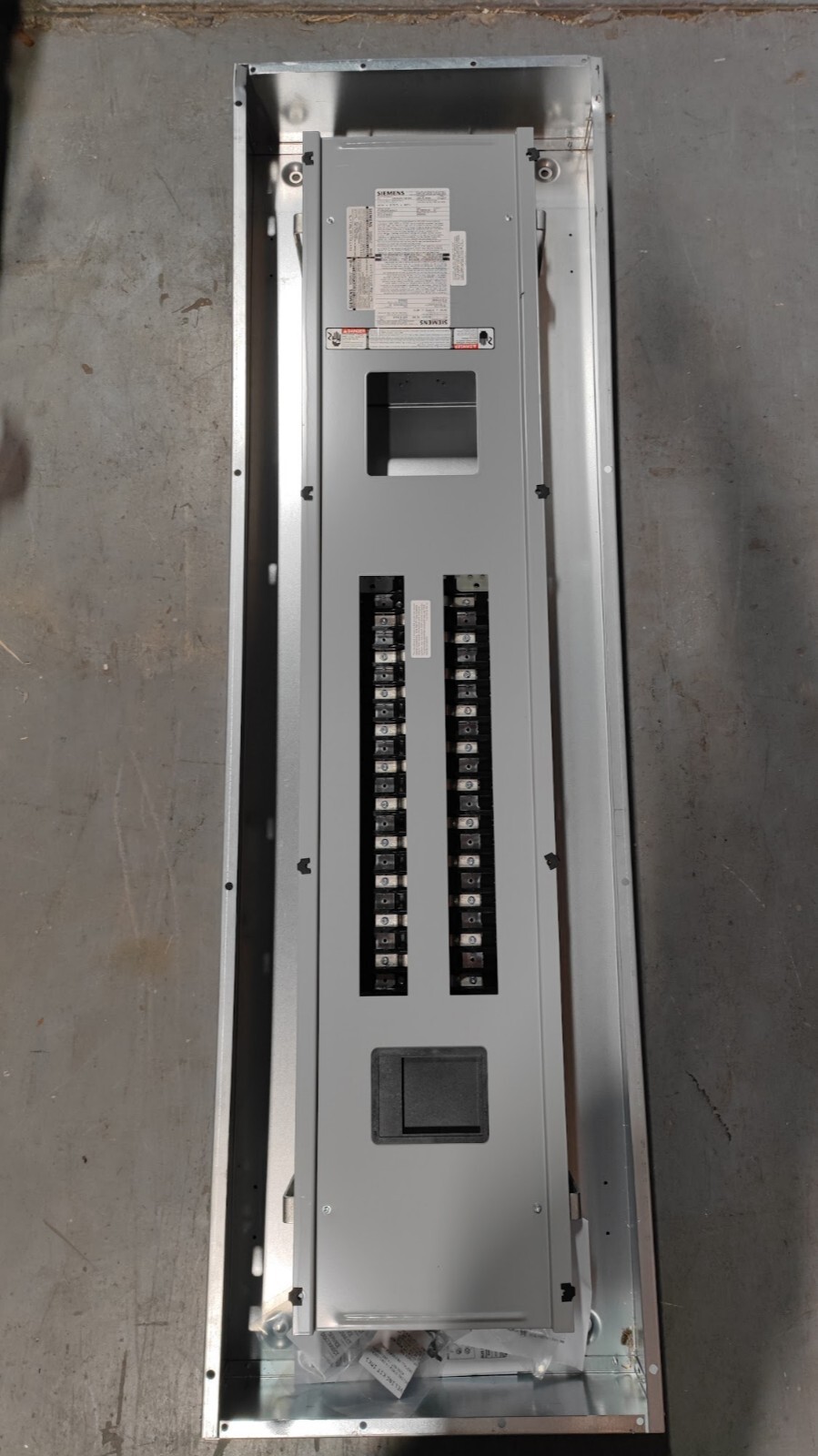 SIEMENS 400 AMP PANELBOARD 240V / 120V MLO 1PH/3W 42Sp SINGLE PHASE ...