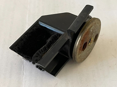 1993-96 CORVETTE RH DOOR WINDOW GUIDE Used GM 10243038 | eBay