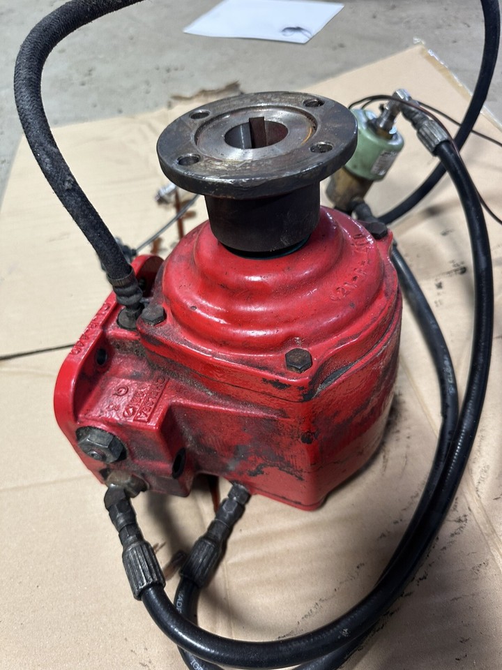 OEM Chelsea P-440 PTO Power Takeoff Gearbox Drive removed from a ...